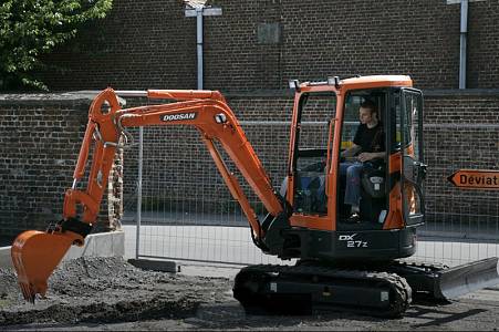 Distributor alat berat Bulldozer Caterpillar 814K 0