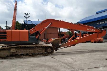 Distributor Alat Berat DOOSAN WHEEL LOADER DX210WA - AlATBERAT.ID