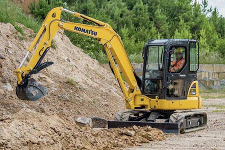 Distributor alat berat Excavator Komatsu PC200 10M0 CE