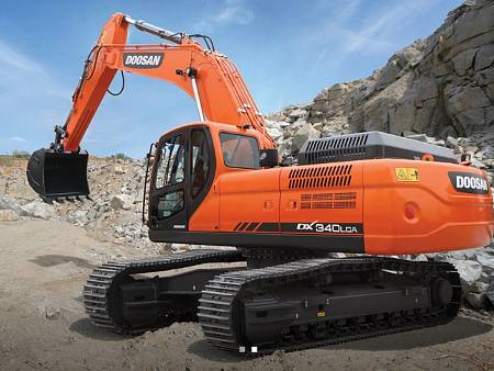 Distributor Alat Berat Doosan - ALATBERAT.ID